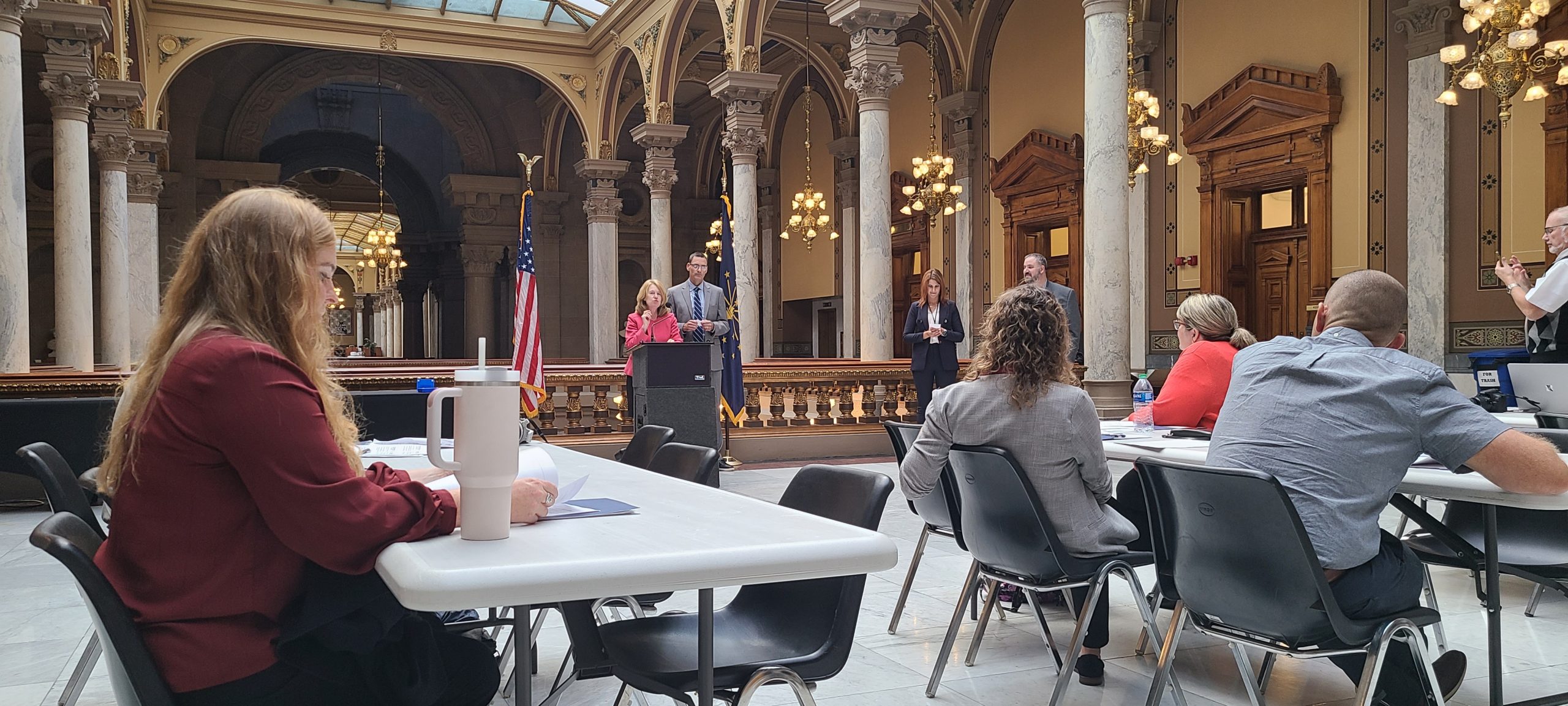 Educators go 'behind the curtain' for civics crash-course on Indiana ...