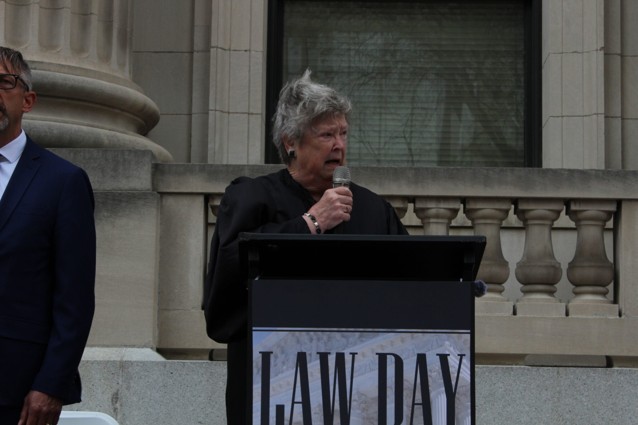 Hundreds of Indy attorneys reaffirm their oath amid national discourse ...