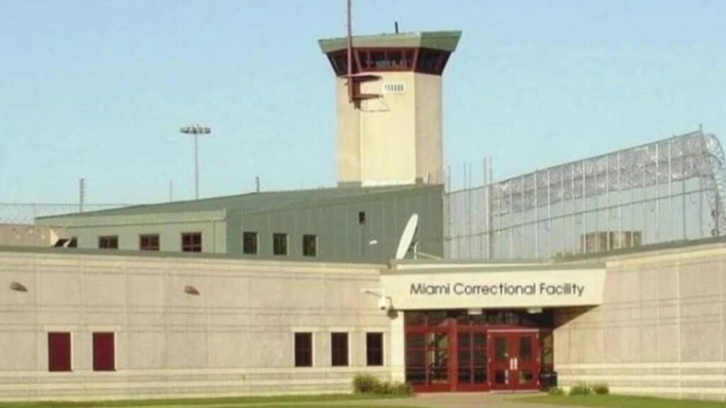 Coroner rules ICE detainee died of natural causes at Miami Correctional ...