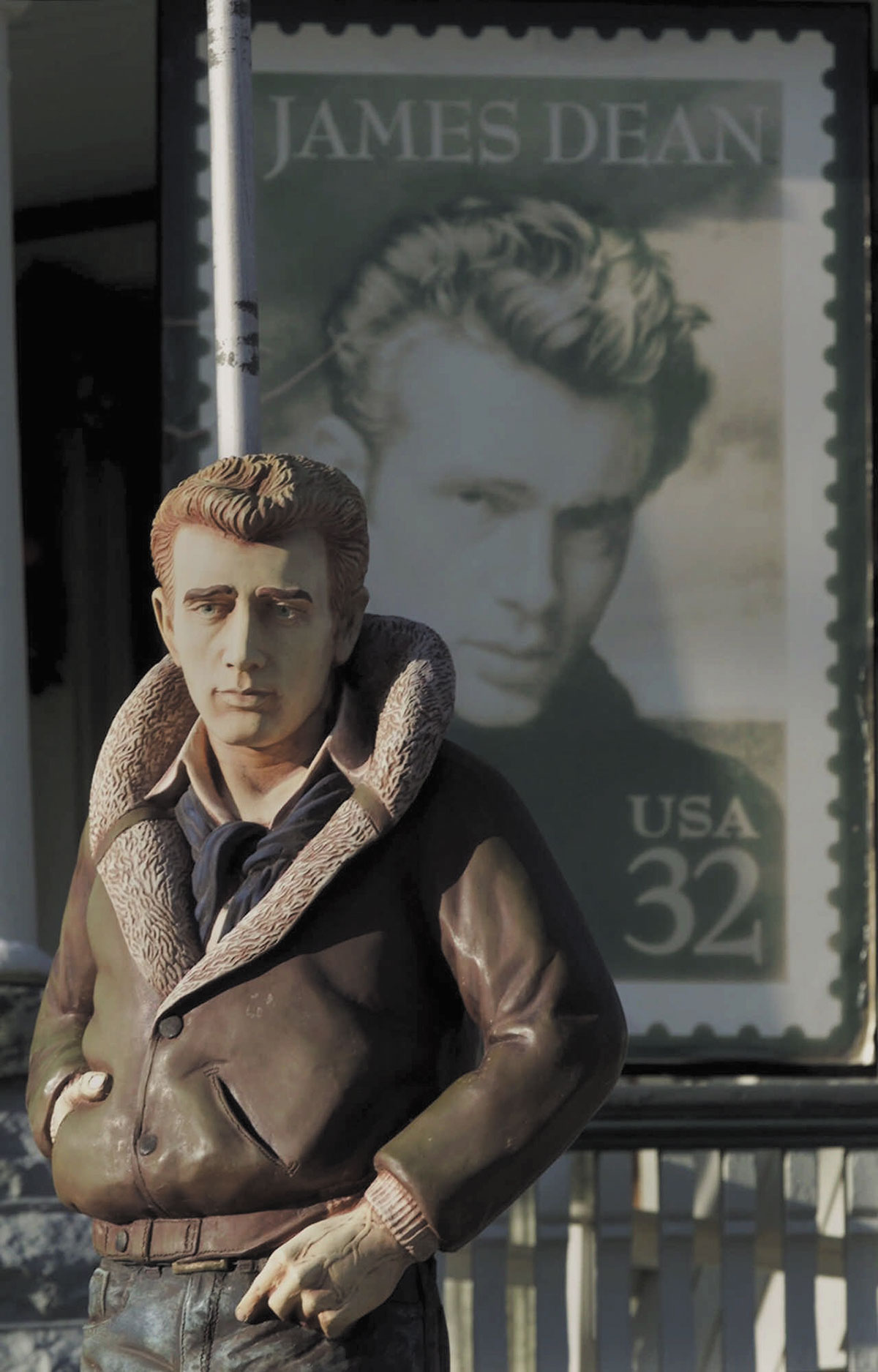 Lawsuit seeks to thwart James Dean trademark violations - The Indiana ...
